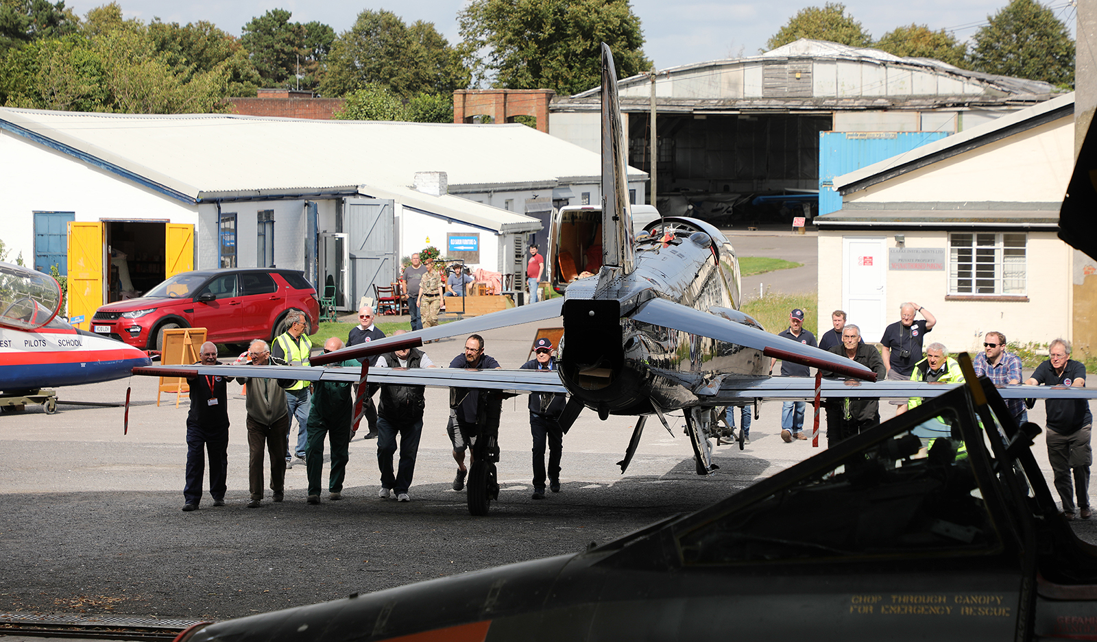 The Last ‘Flight’ of BAe Hawk T.1 XX154 – Planet Avgeek